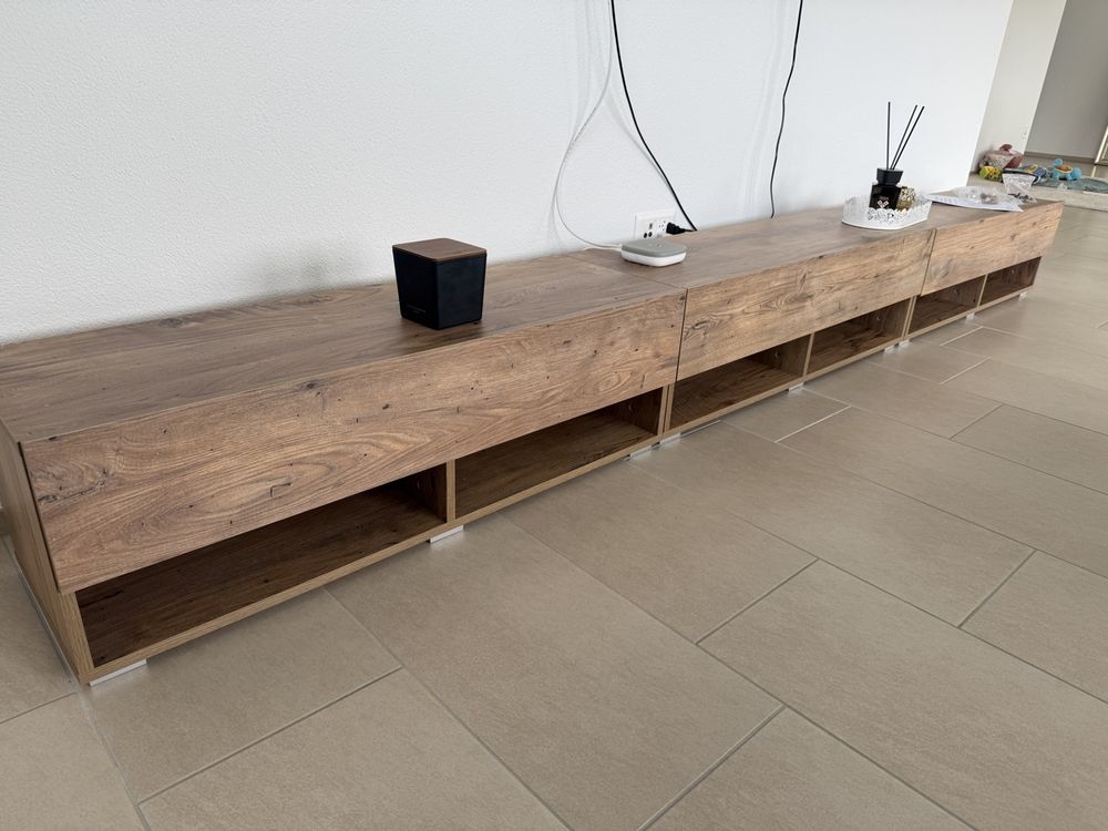 Sideboard aus Kastanienholz 3 Meter Länge (Gebraucht) in Nottwil für ...