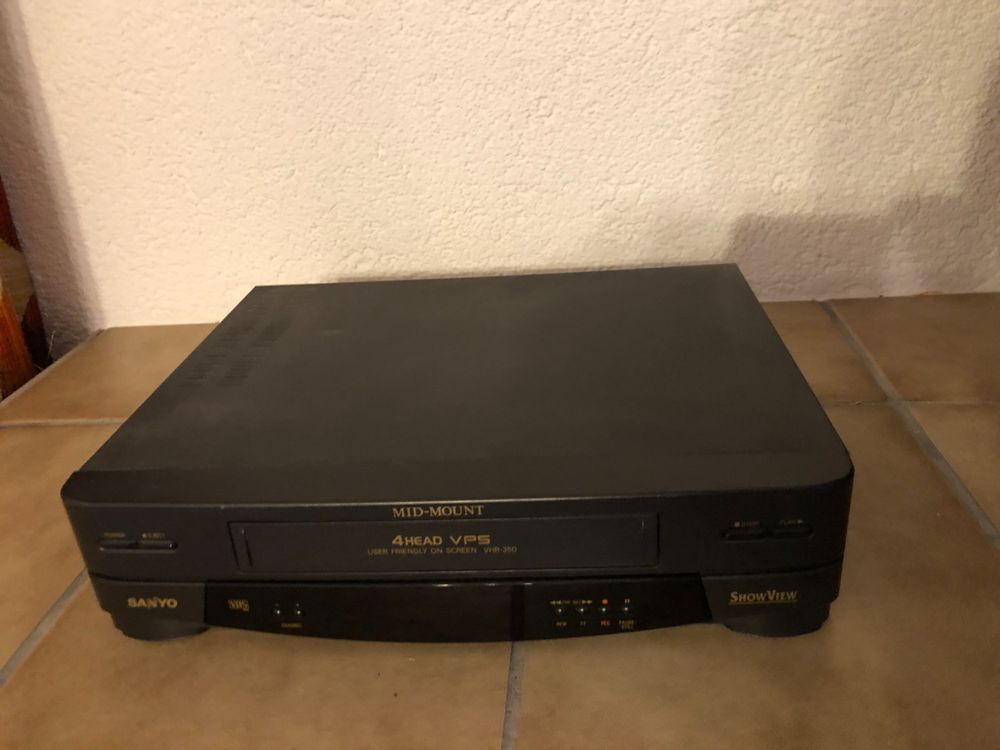 VHS Kasetten Recorder: Sanyo 4Head VPS (Gebraucht) in Dielsdorf für CHF ...