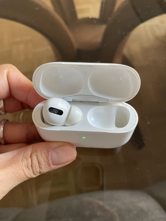 Airpods (2019) 2nd Gen (Gebraucht) in Zürich für CHF 25 – mit Lieferung ...