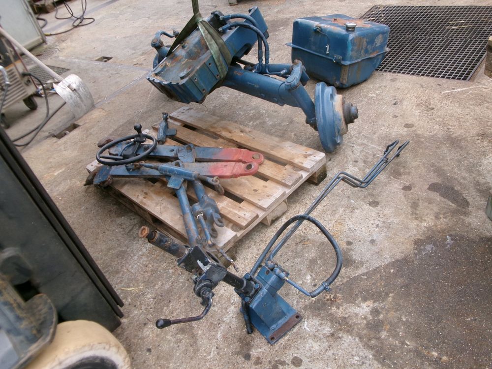 Lambroghini Traktor R 904 - Vorderachse (Gebraucht) in Eschenbach SG für CHF 1500 – nur Abholung ...