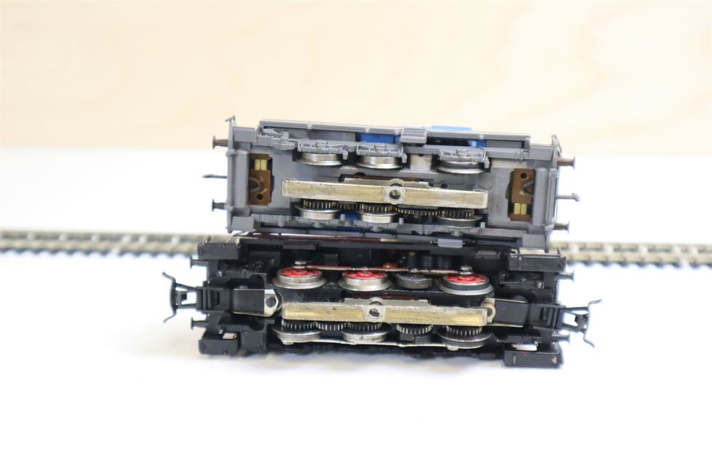 Märklin Rangierlok V60 + Henschel Lok H0 (Gebraucht) in Winterthur für ...