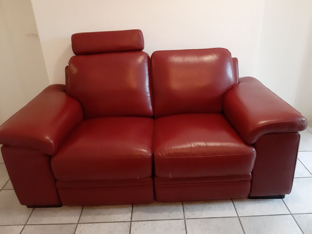 2er Sofa rot (Gebraucht) in Saas im Prättigau für CHF 20 – nur Abholung auf Ricardo kaufen