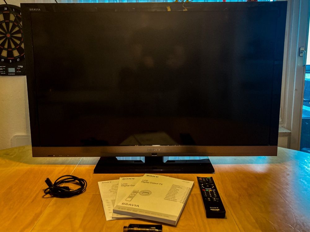 Sony Bravia Fernseher 40" Full HD mit Fernbedienung (Gebraucht) in Gattikon für CHF 40 – nur ...