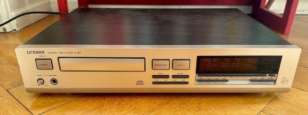 Luxman D 351 CD Player TOP Zustand (Gebraucht) in Baden für CHF 120 – mit Lieferung auf Ricardo ...