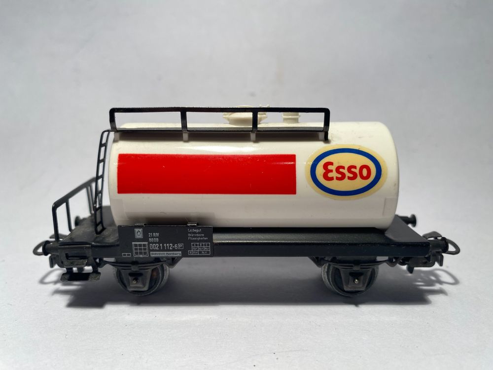 Märklin Tankwagen ESSO weiss, AC Achsen (Gebraucht) in Buchrain für CHF 12 – mit Lieferung auf ...