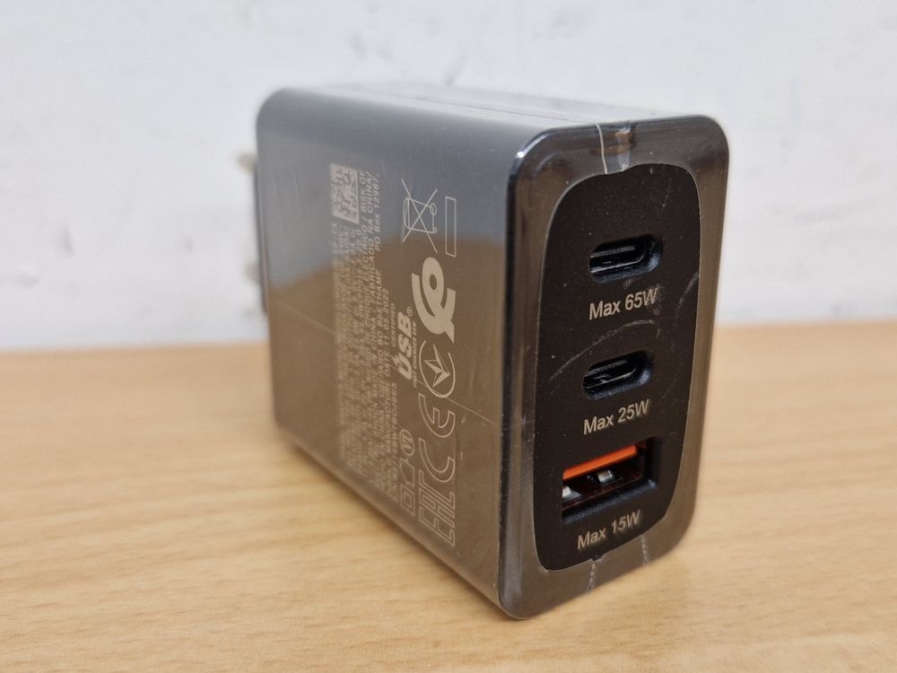 USB PD 65W Fast Charging , USB A / USB C ab 1.- | Kaufen auf Ricardo