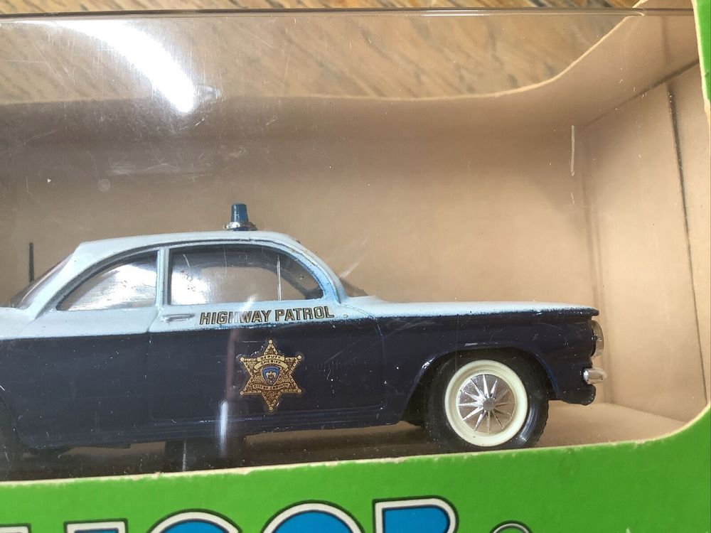 Chevrolet Corvair Highway Patrol Police Eligor 1/43 1150 (Neu (gemäss ...