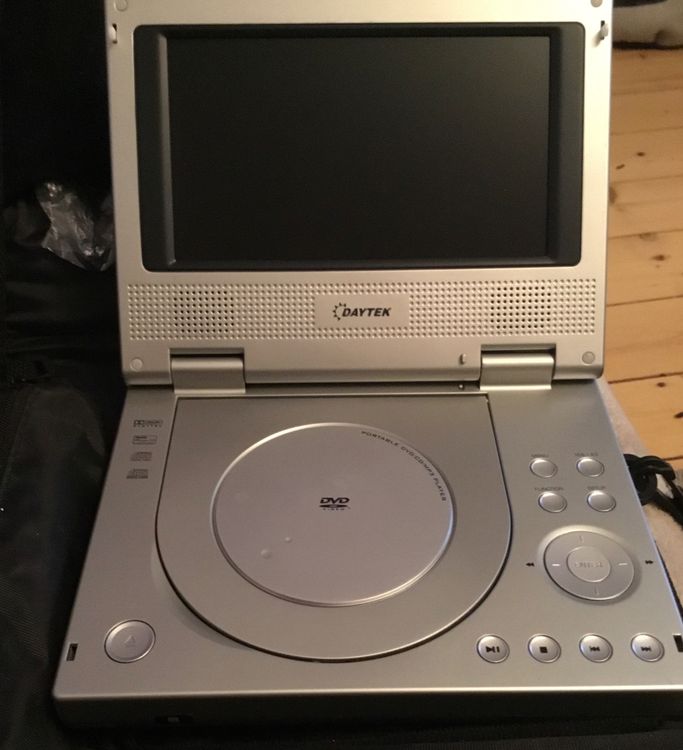 Tragbarer DVD CD Player | Kaufen auf Ricardo