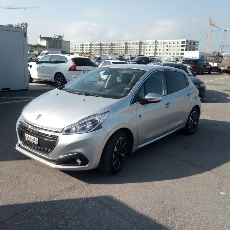Peugeot 208 STT | Kaufen auf Ricardo