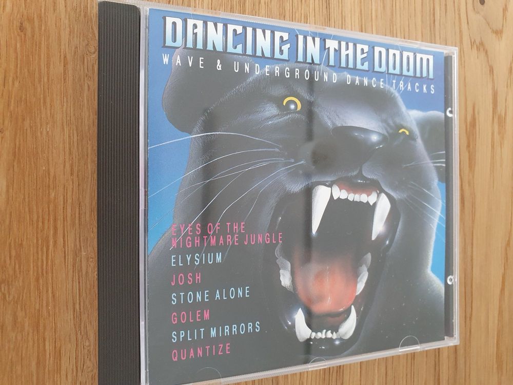 Dancing In The Doom - Wave & Underground Dance Tracks | Kaufen auf Ricardo