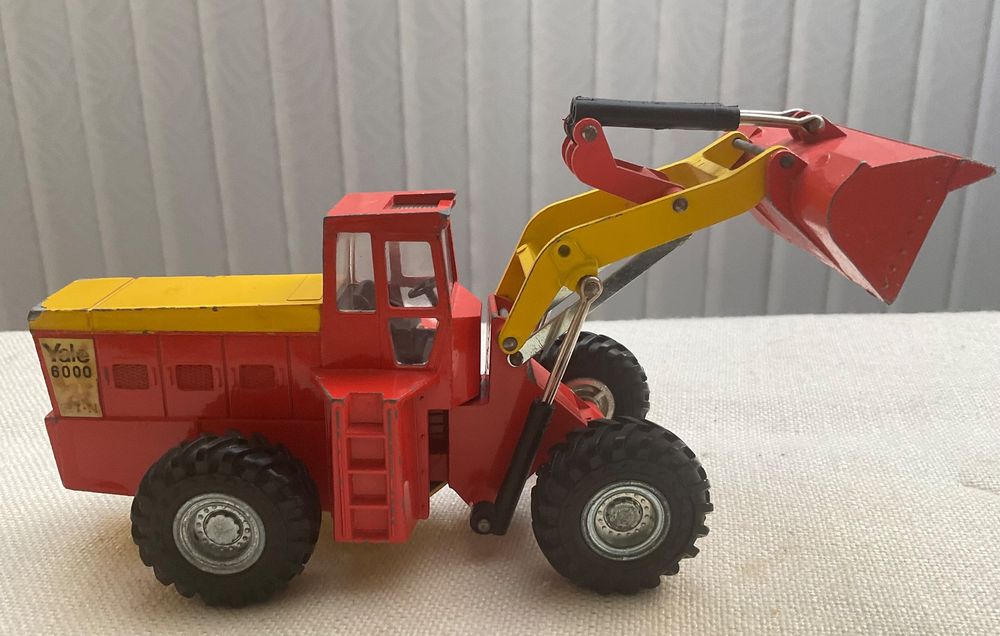 Dinky Toys YALE Tractor Shovel 1/48 (Gebraucht) in Nunningen für CHF 15 ...