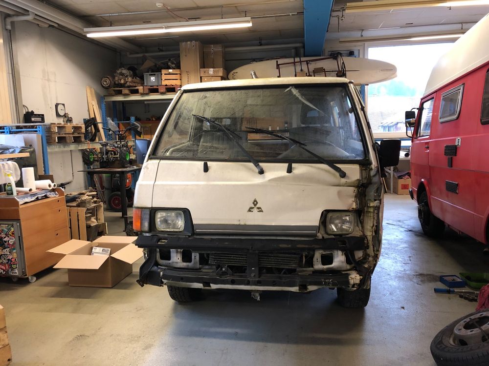 Mitsubishi L300 2.5 TD 4WD Motor 4D56 & Teile (Gebraucht) in Pieterlen ...