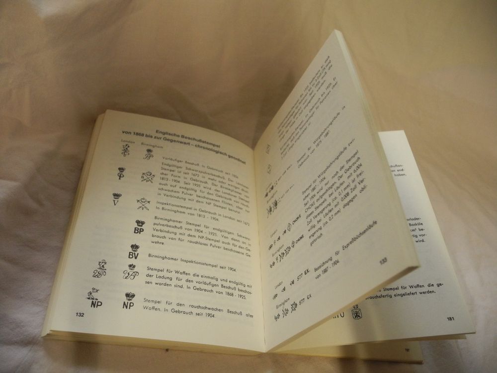 MILITÄR WAFFEN BESCHUSSZEICHEN PRÜFMARKEN BUCH | Kaufen auf Ricardo