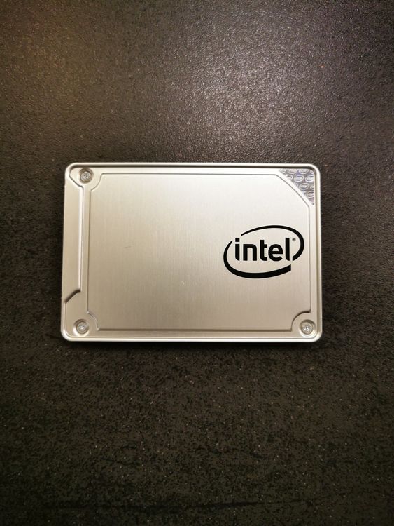 SSD Intel de 256GB, format 2.5" (Gebraucht) in Tramelan für CHF 14 ...