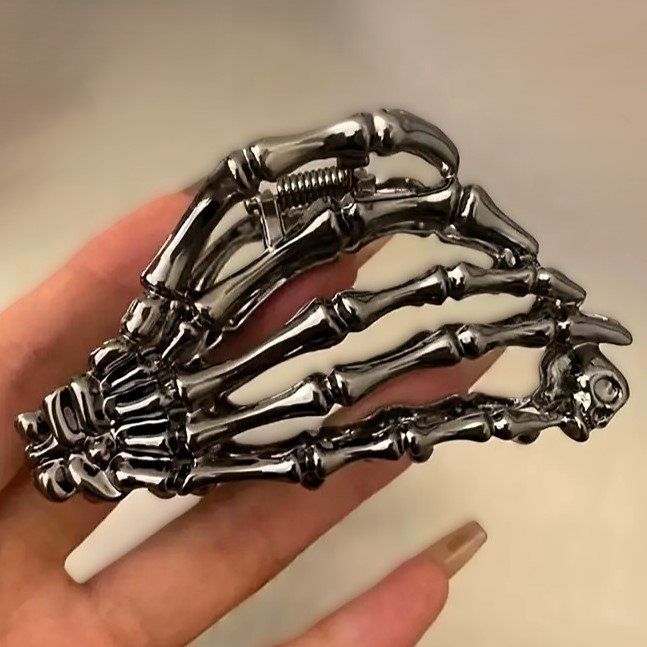 ☠️ Gothic Skelett-Hand Haarklammer – Der düstere Look! 🖤💫 (Neu und ...