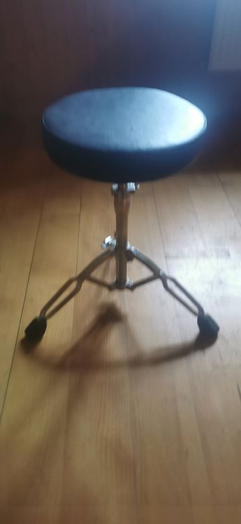Siège batterie / drum throne Pearl (D'occasion) à Lajoux JU pour CHF 30 ...