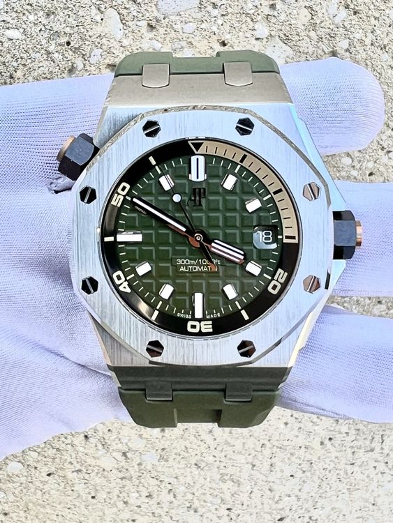 Audemars Piguet Royal Oak Offshore Diver / NEW FULL SET CH (Neu und originalverpackt) in Nyon ...