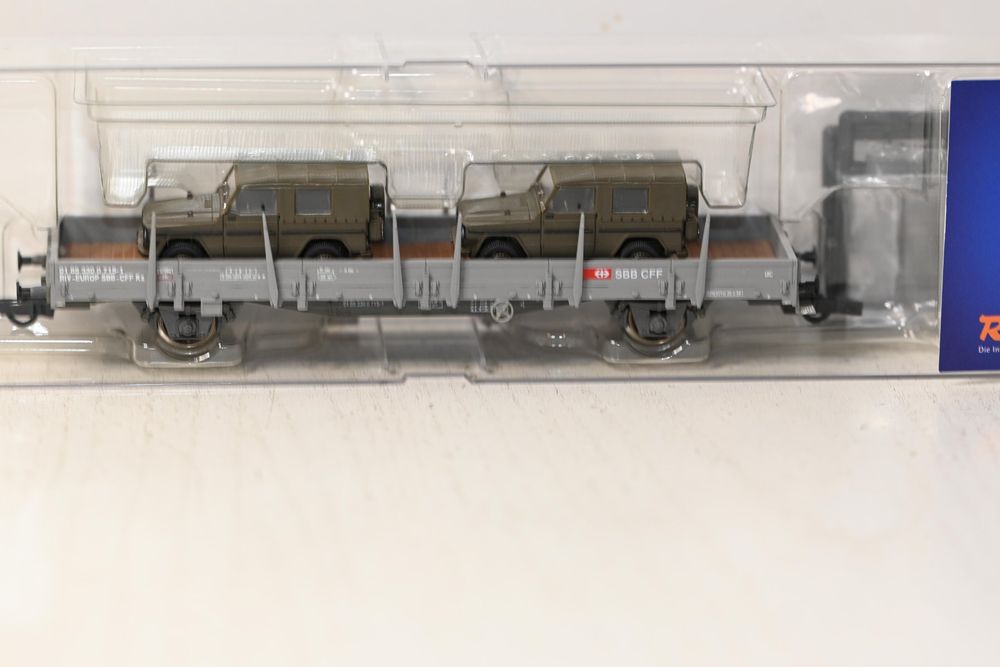 SBB Ks mit Militärfahrzeugen Roco HO/DC (Gebraucht) in Laupen ZH für CHF 41 – mit Lieferung auf ...