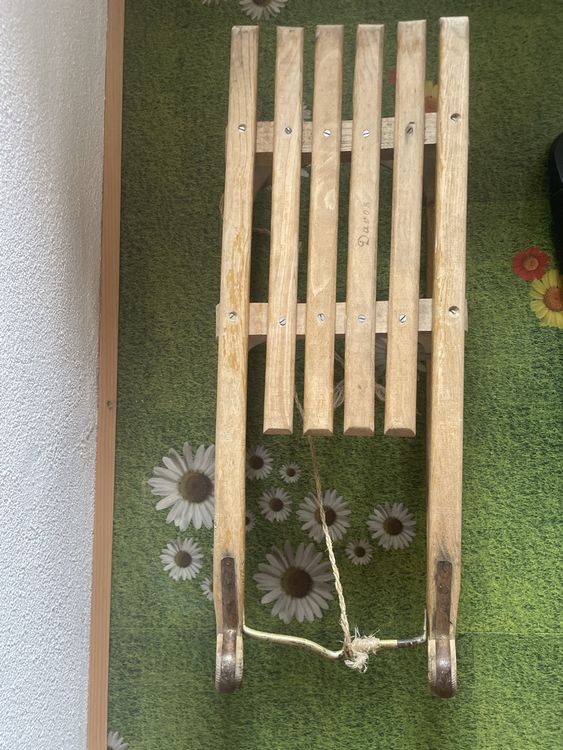 Holzschlitten Davoser Schlitten (Gebraucht) in Ilanz für CHF 5 – nur ...