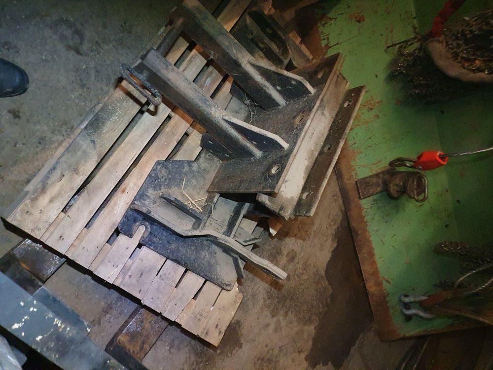 Bührer 475 Pflugplatte (Gebraucht) in Bauma für CHF 50 – nur Abholung ...