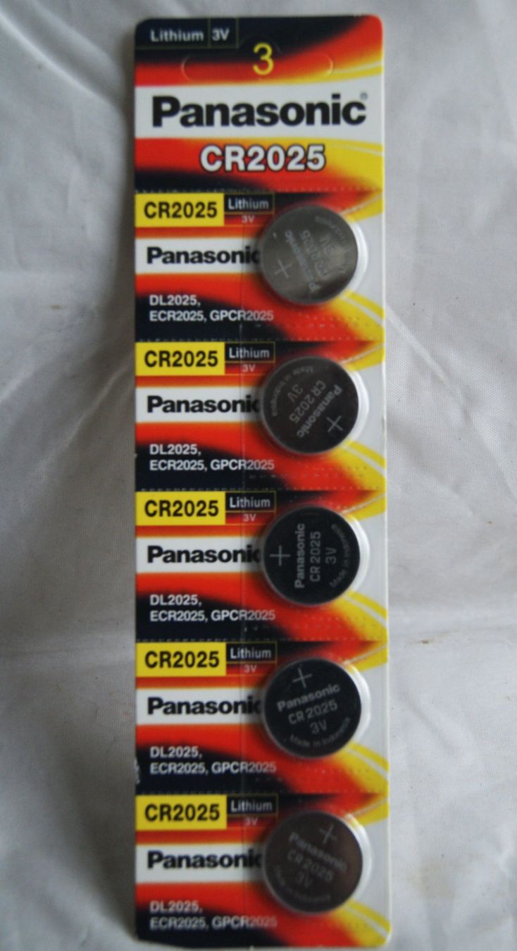 KNOPFZELLEN-BATTERIEN PANASONIC 3V (Neu und originalverpackt) in Stadel für CHF 3.5 – mit ...