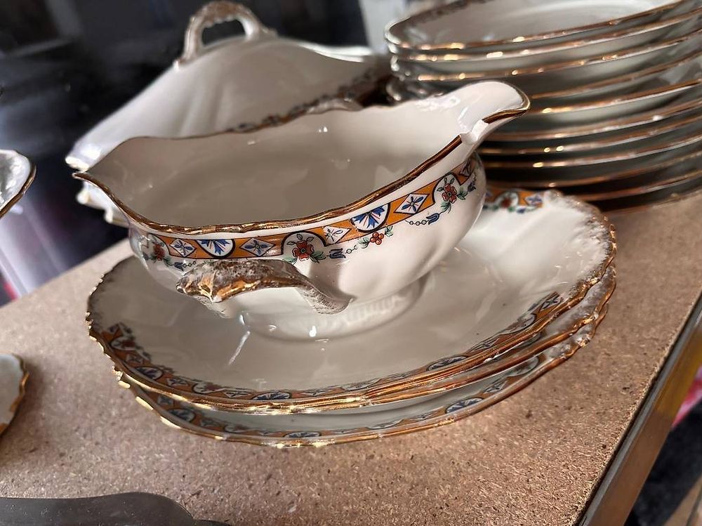 Vaisselle ancienne en porcelaine (Gebraucht) in Lausanne für CHF 200 ...