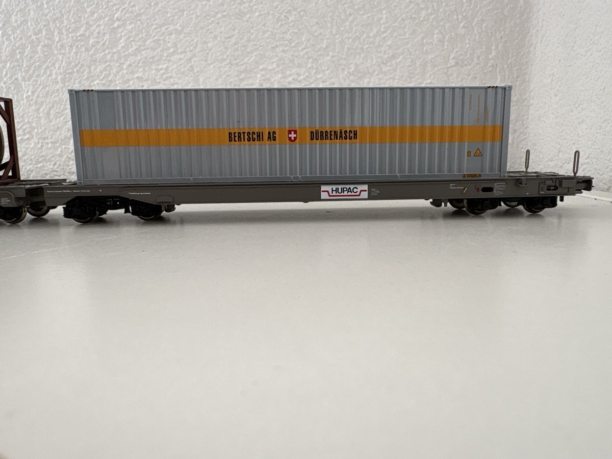 Roco Containertragwagen Hupac Bertschi Dürrenäsch (Neu (gemäss ...