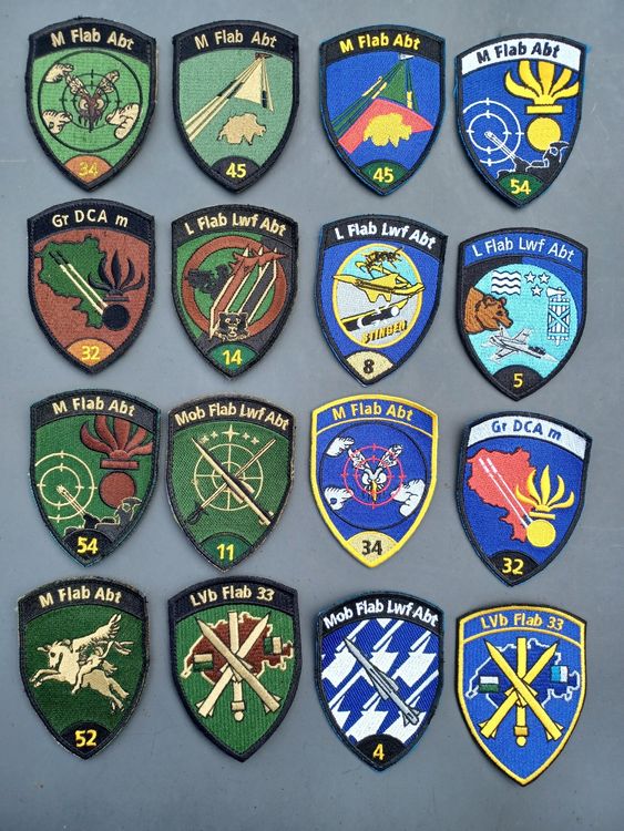 16 Badges Flab, Fliegerabwehr (Gebraucht) in Horw für CHF 40 – mit ...
