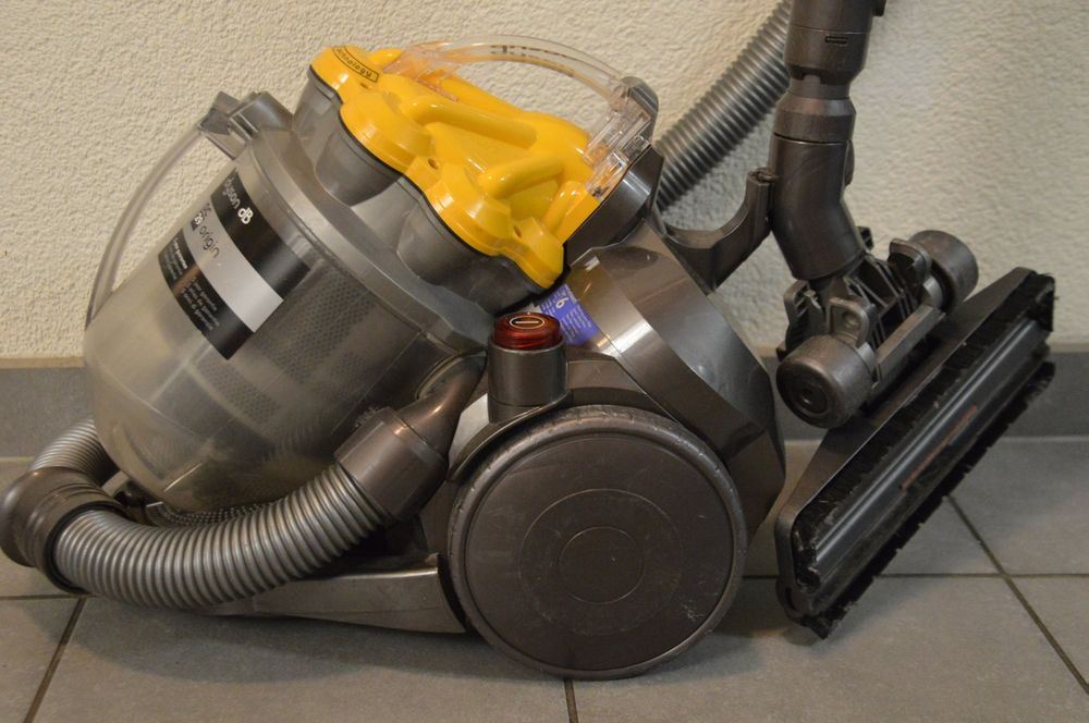 Staubsauger Dyson DC29 Origin aspirateur (Gebraucht) in Collonges für ...