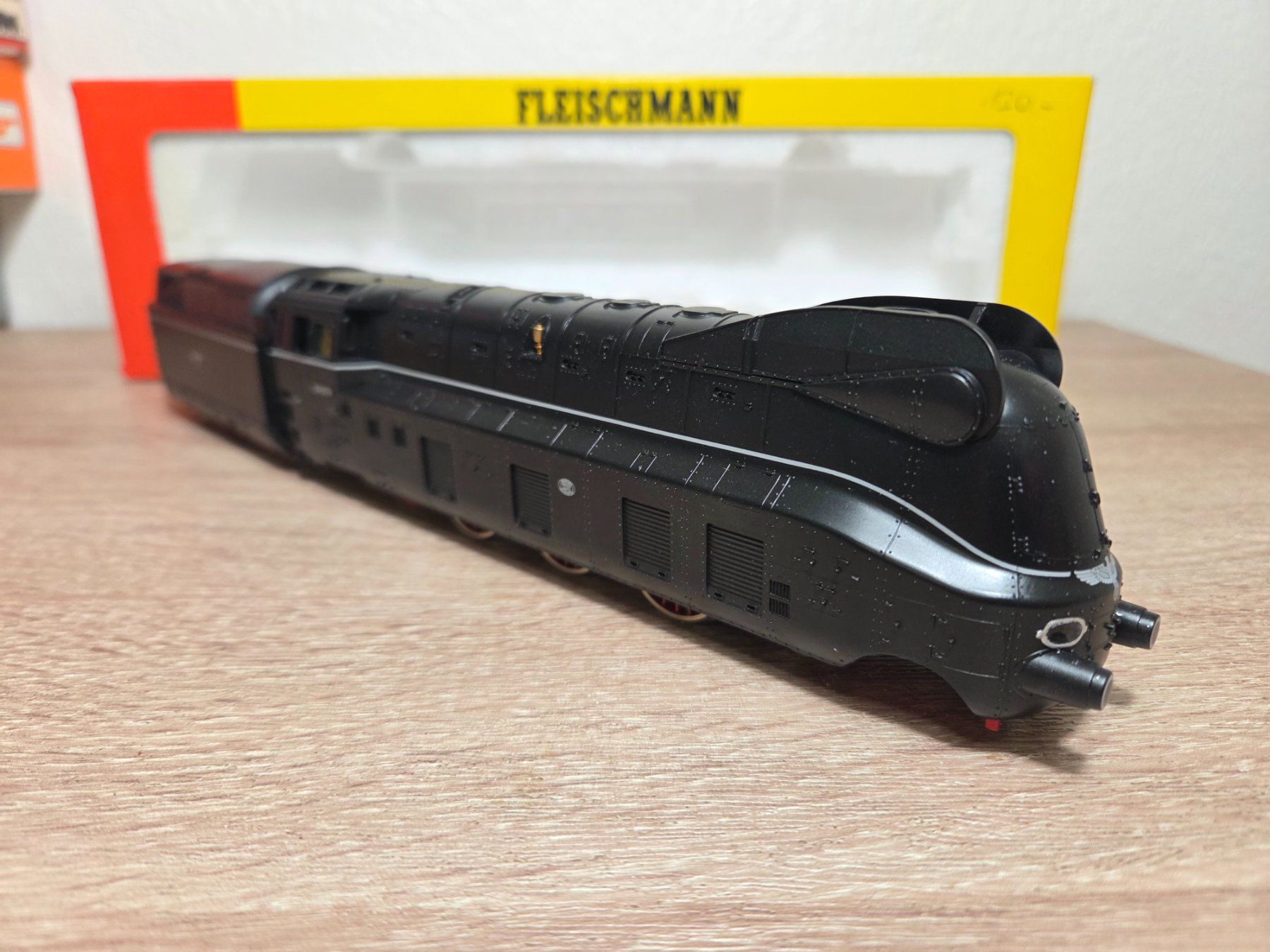 Fleischmann 4172 Strommlinien-Dampflok DRG H0 (D'occasion) à St-Aubin ...