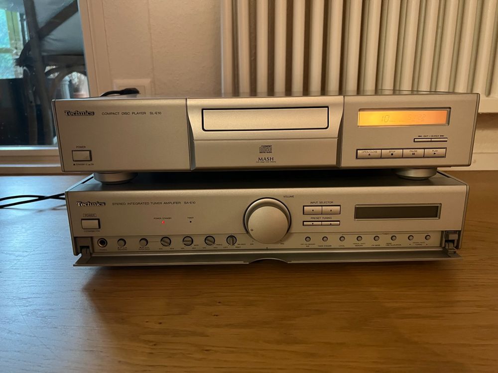 Technics Stereoanlage Receiver SA-E10 und CD-Player SL-E10 (Gebraucht) in für CHF 55 – nur ...