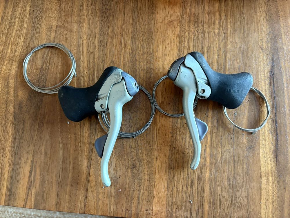 Shimano 105 STI brems-schalthebeln ST-1055 Triple 8s (Gebraucht) in ...