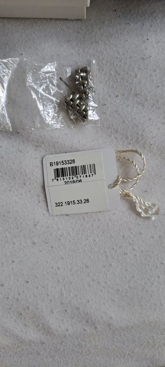 Balmain Uhrbox und Accessoires (Neu und originalverpackt) in Oberwil BL für CHF 4 – mit ...