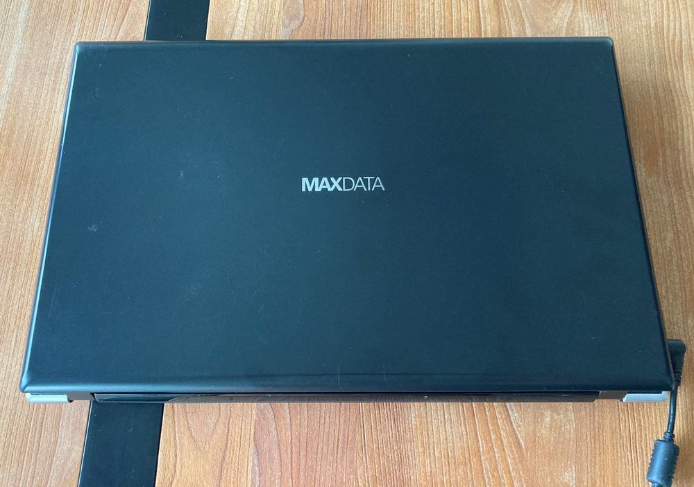 Laptop MAXDATA CTO M-Book 7000 G2 (Gebraucht) in Gümligen für CHF 31 ...