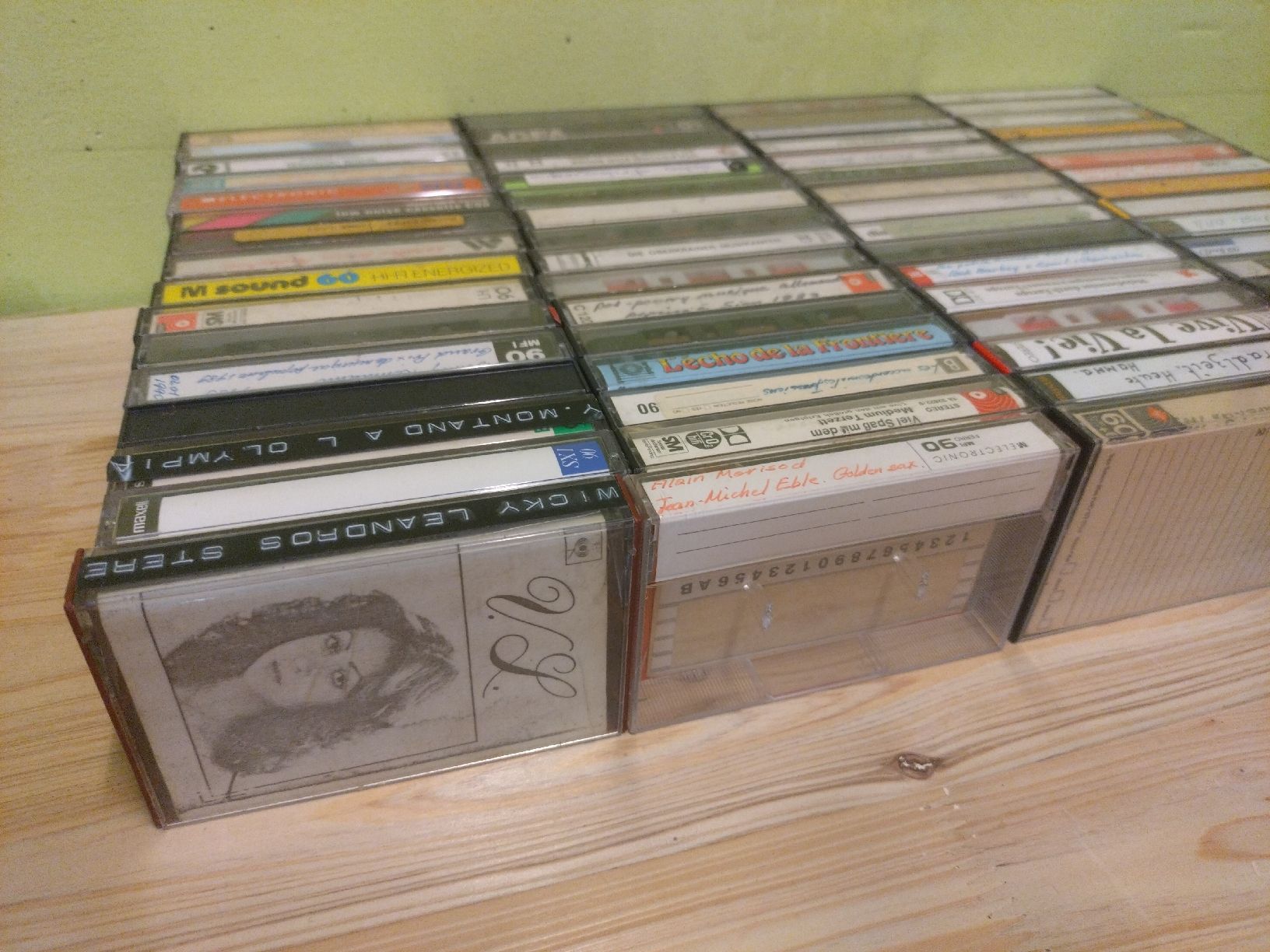 62 Cassettes audio vintage (Défectueux) à Farvagny-le-Grand pour CHF 30 ...