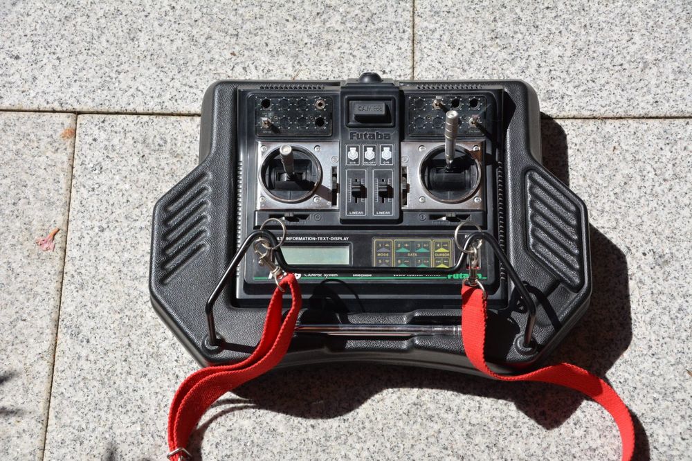 Futaba FC-18 (Defekt) in Würenlos für CHF 1 – mit Lieferung auf Ricardo ...