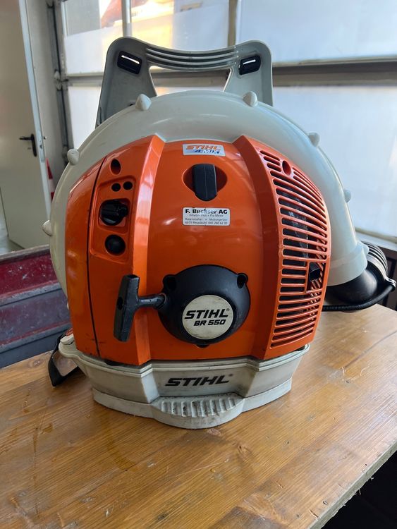 Stihl Laubbläser BR 550 (Gebraucht) in Luzern für CHF 300 – nur Abholung auf Ricardo kaufen