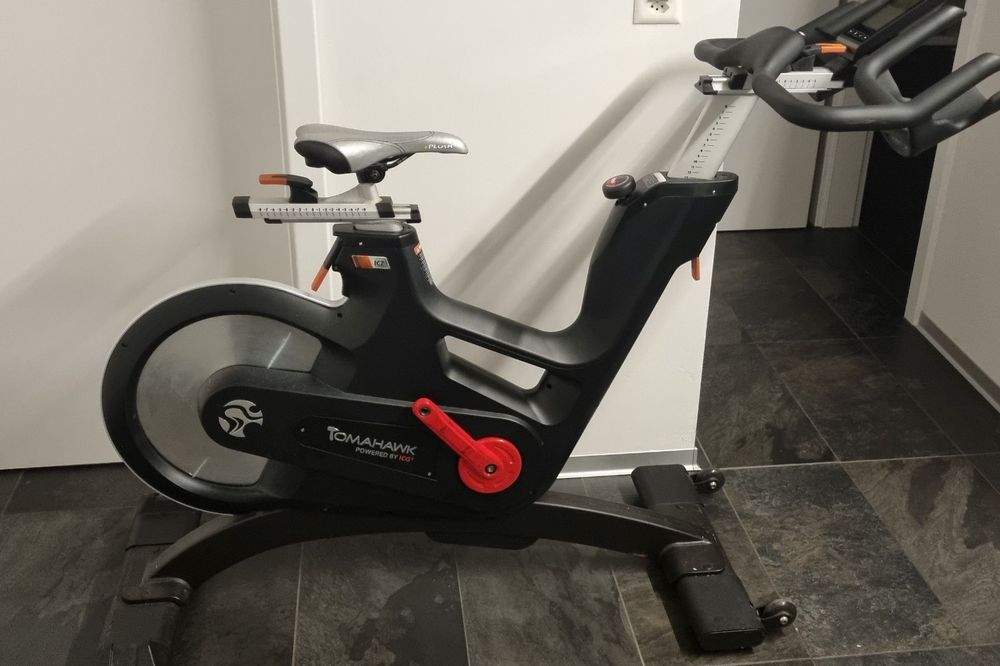 Tomahawk ICG IC7: High-End Trainingsbike, Wattmessung! (Gebraucht) in ...