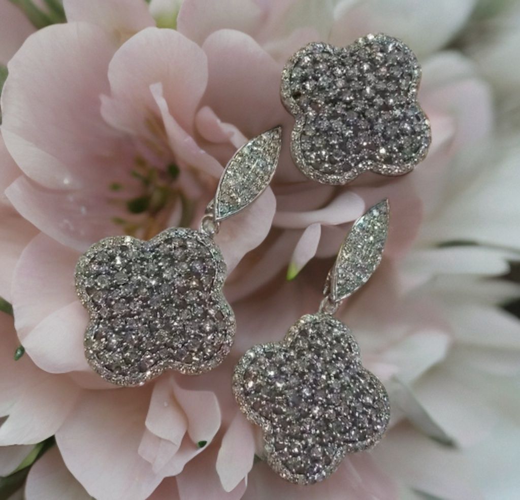 Parure Aura de Diamants (Neuf avec emballage d'origine) à St-Maurice ...