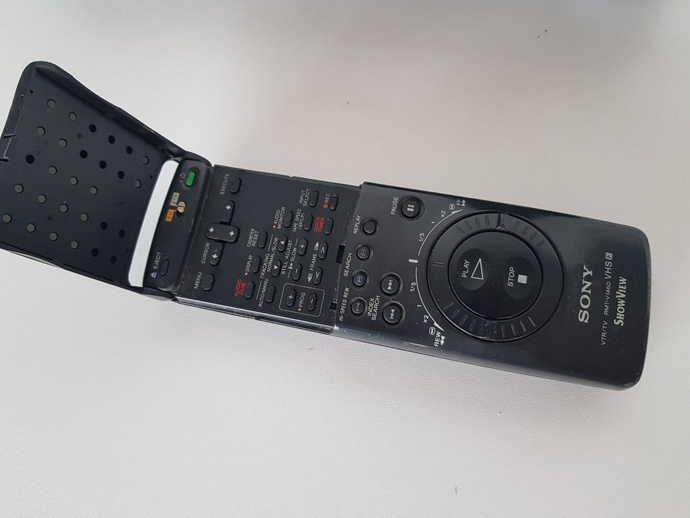 Sony VHS Smart Engine Videorecorder (SLV-SE100) | Kaufen auf Ricardo