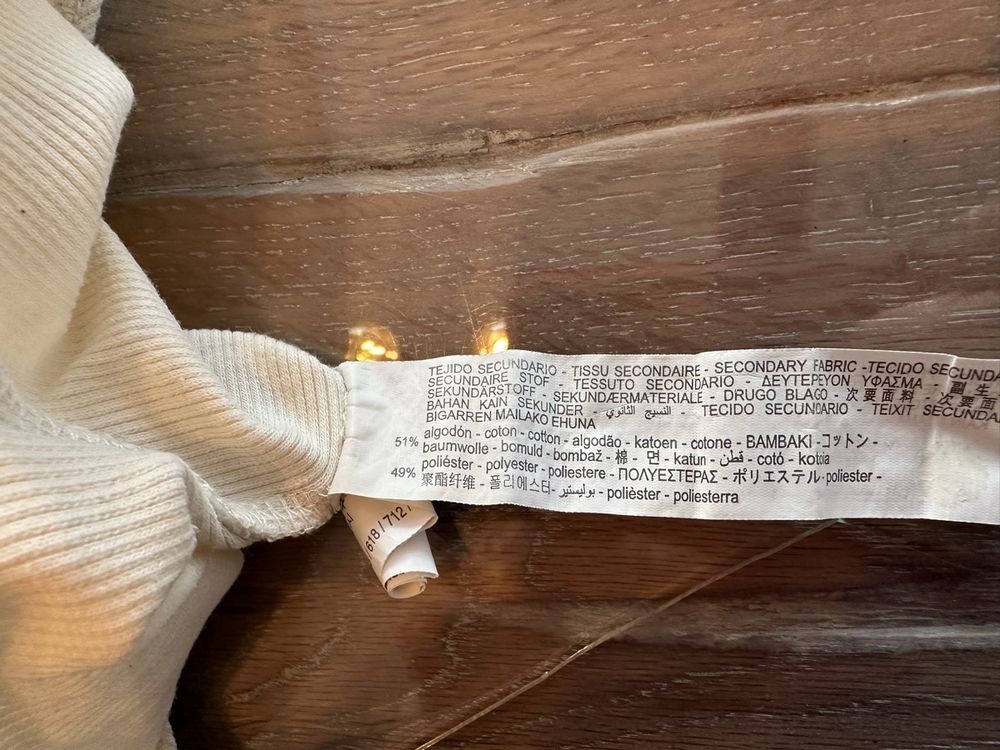 Zara Body mit Kragen, Grösse 98/104 (Gebraucht) in Safenwil für CHF 2 ...