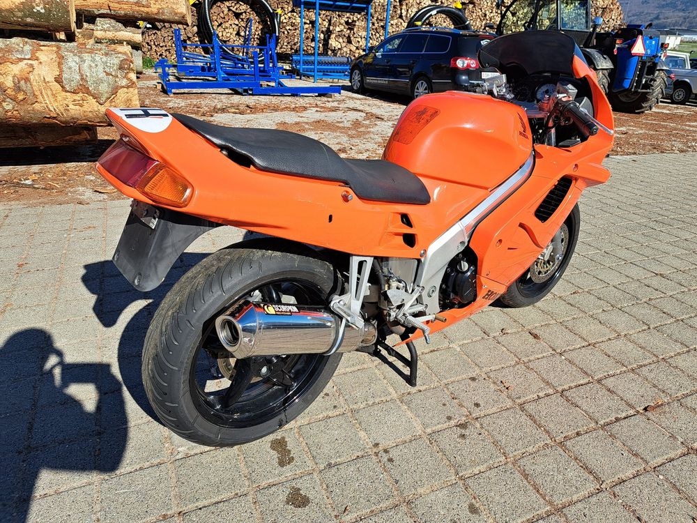 Honda VFR 750 F | Kaufen auf Ricardo