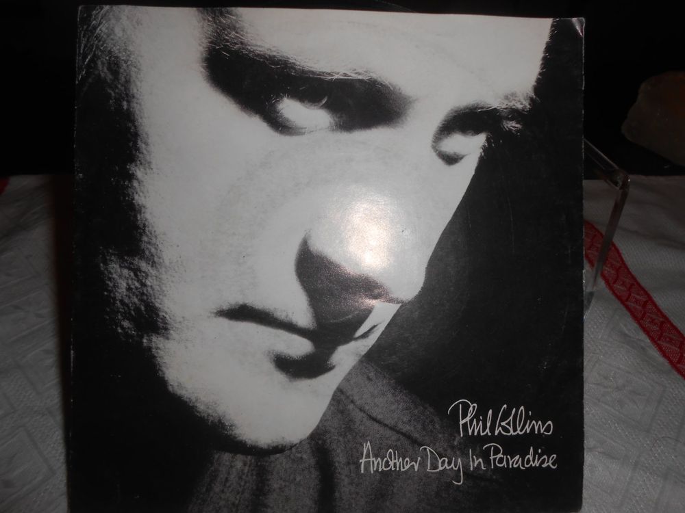 Singles; Phil Collins 1984 (Gebraucht) in Bubikon für CHF 1 – mit ...