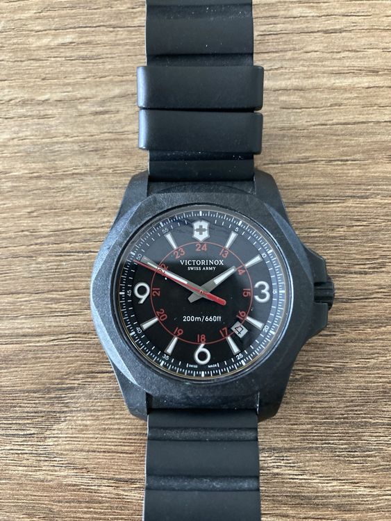 Montre Victorinox Inox Carbon (Gebraucht) in Develier für CHF 150 – mit ...