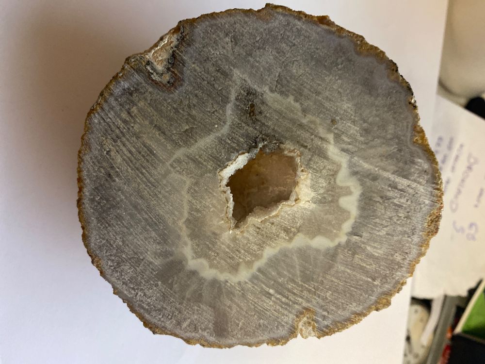 Magnifique tranche d'agate non polie avec géode (Gebraucht) in Le ...