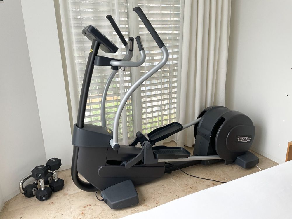 TechnoGym Synchro Forma Crosstrainer (Gebraucht) in Zürich für CHF 799 ...