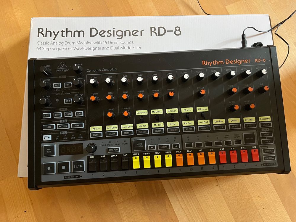 Behringer RD8 MKII - wie neu - nur im Studio gebraucht (Gebraucht) in Zürich für CHF 230 – mit ...