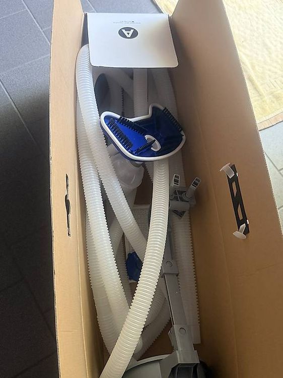 Flowclean Poolsauger pumpenbetrieben von Bestway (Gebraucht) in ...