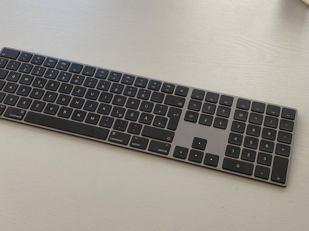 Apple Magic Keyboard Space Grey D-Layout | Kaufen auf Ricardo