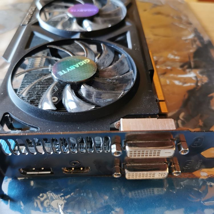 Gigabyte Windforce R9 270 2 GB PCIe Grafikkarte (Gebraucht) in ...